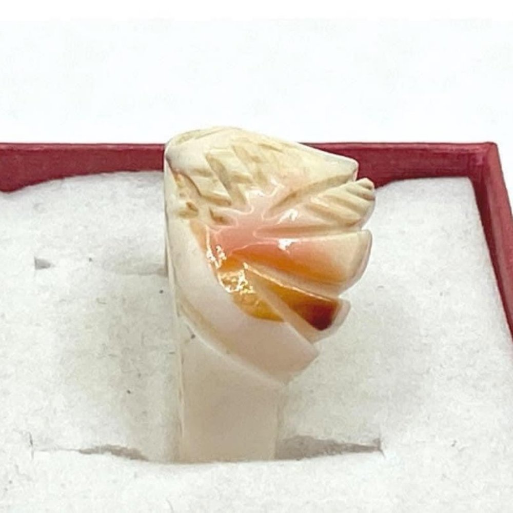 Vintage Carved Sea Shell Figural Ring - Size 6 1/2 - Gem